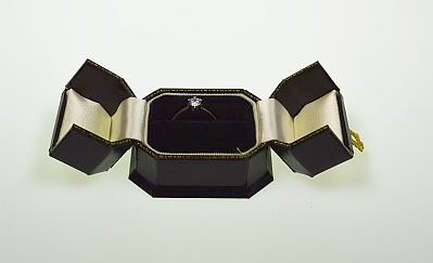 Hand Made Traditional double door ring case - Just Brothers & Co.