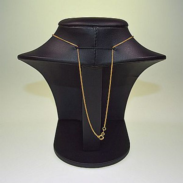 Medium neck stand - wide base - black - Just Brothers & Co.